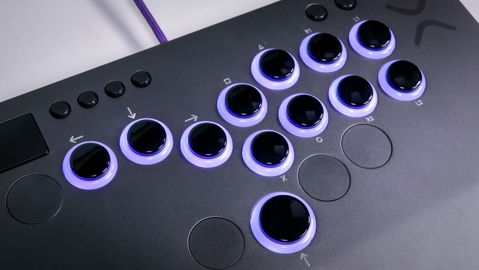 I tried a leverless controller for the first time — it’s both weird and ...