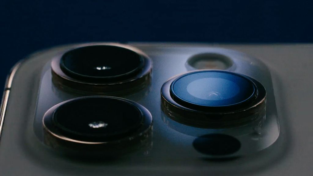 Why the iPhone 12 Pro Max is Apple's first serious attack on mirrorless ...