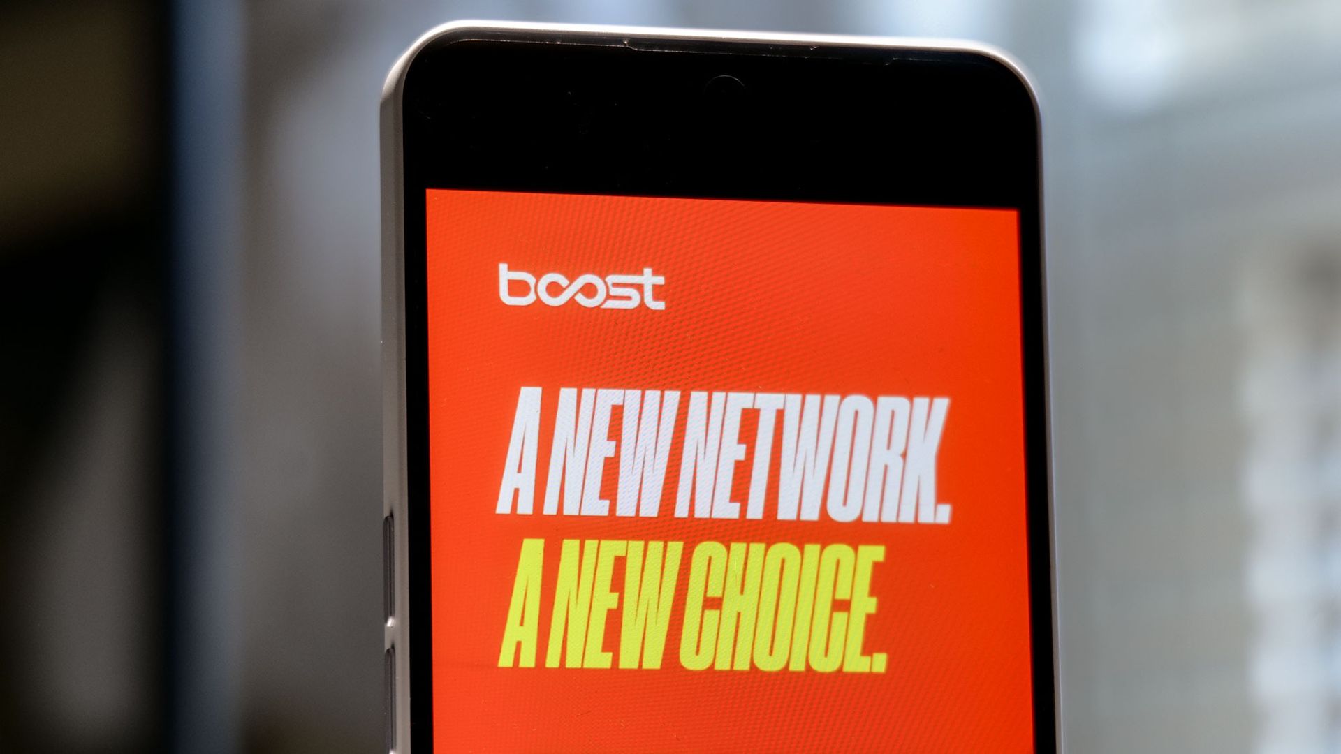 I took the Boost Mobile 30-day challenge — and it beats Visible and ...