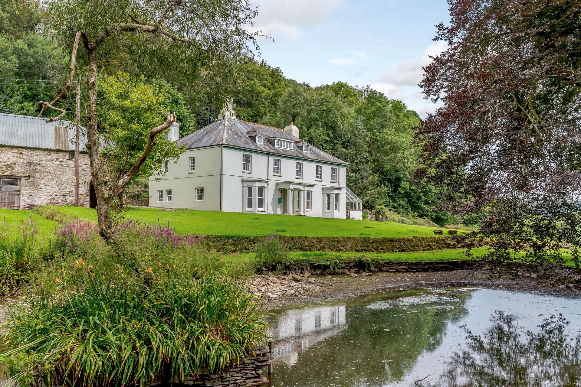 A Georgian farmhouse in 'one of Devon's most sought-after locations ...