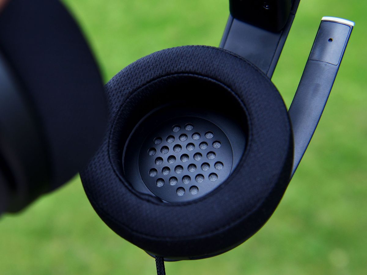 HP OMEN Mindframe review: Gaming headphones that act like refrigerators ...