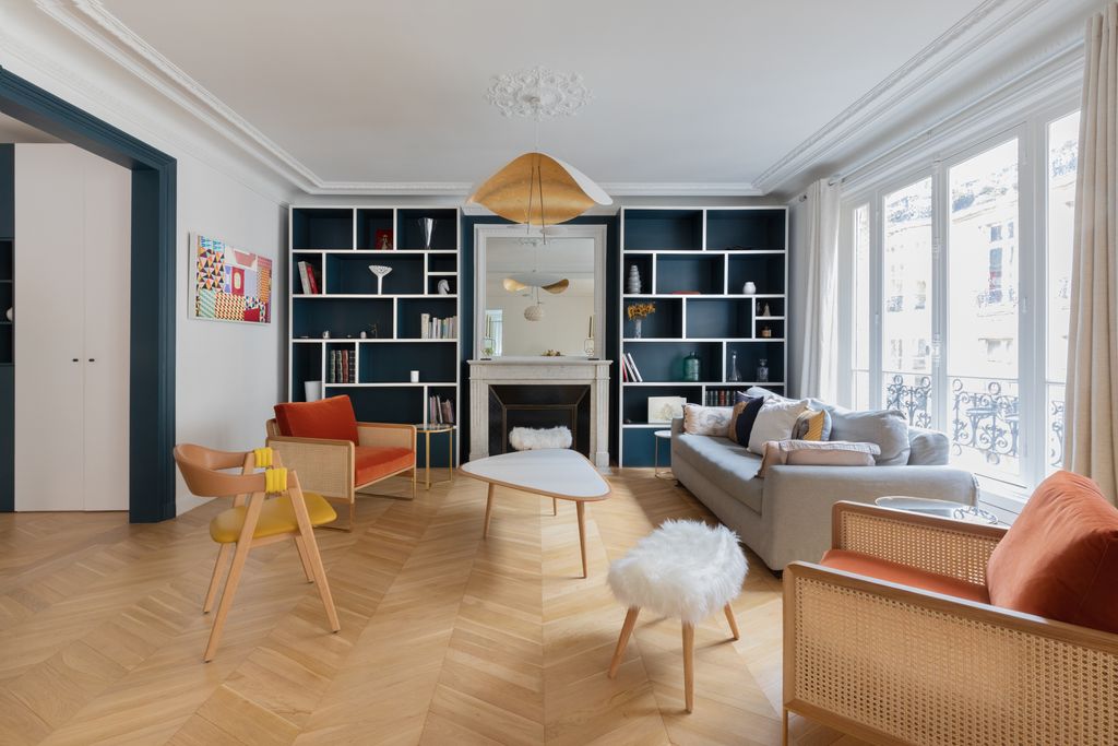 10 Ways Designers Decorate Modern Walls To Feel Inviting | Livingetc