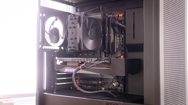 NZXT H7 Flow Review: Impressively Cool and Quiet | Tom's Hardware
