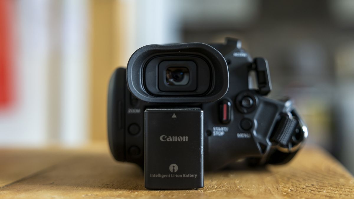 Canon HF G70 review: a compact camcorder for enthusiasts | Digital ...