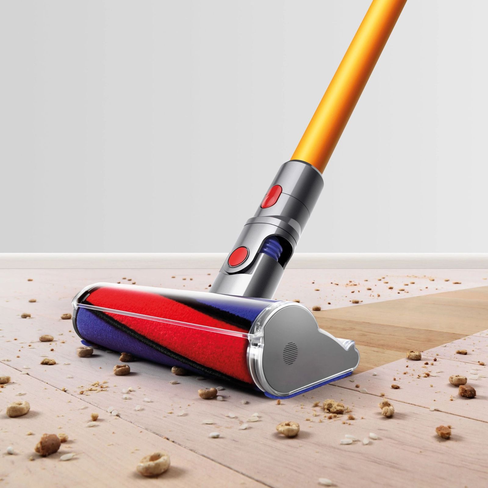 Shark vs Dyson vacuum cleaner - which should you choose? | Ideal Home
