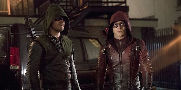 Arrow's Canaries Episode Will Bring Back These Two Important Characters ...