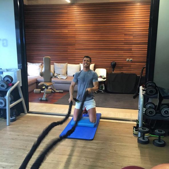 Why are footballers using battleropes? | FourFourTwo