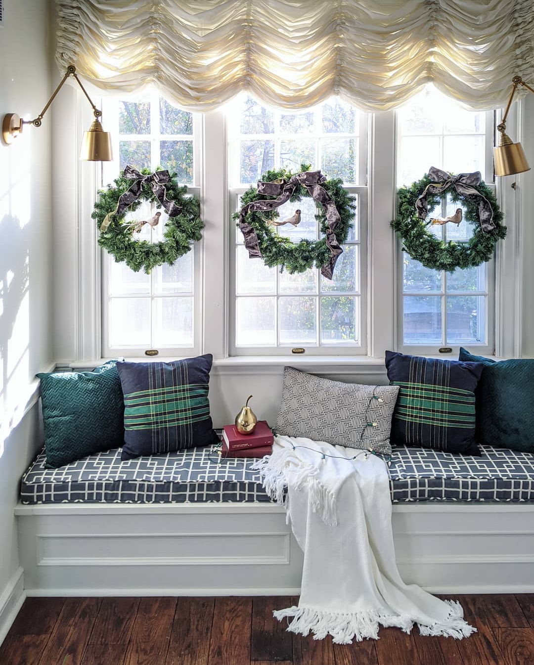 Vintage traditional holiday house tour: This might be the perfect ...