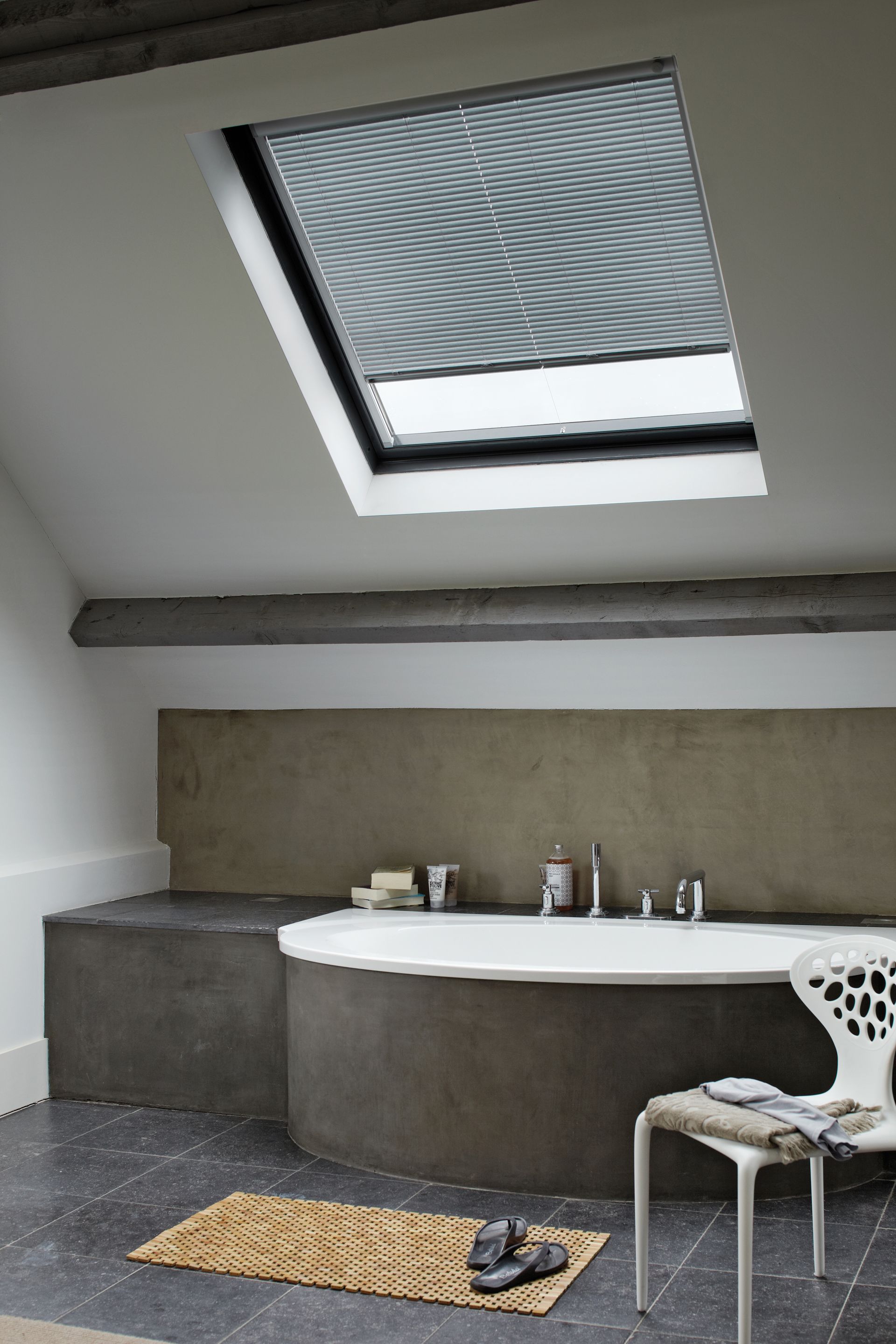 Buyer's guide to roof blinds for lofts and glazed extensions | Real Homes