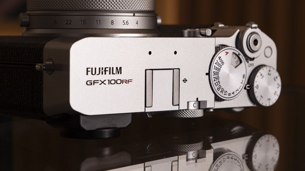 I tried Fujifilm’s new medium-format GFX100RF, and it could just be the most desirable compact ...