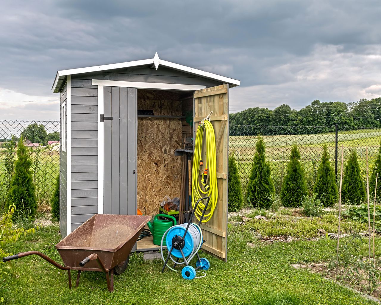 Garden hose storage ideas: 7 clever solutions | Gardeningetc