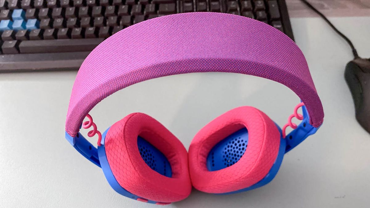 Logitech G435 Lightspeed review | Laptop Mag