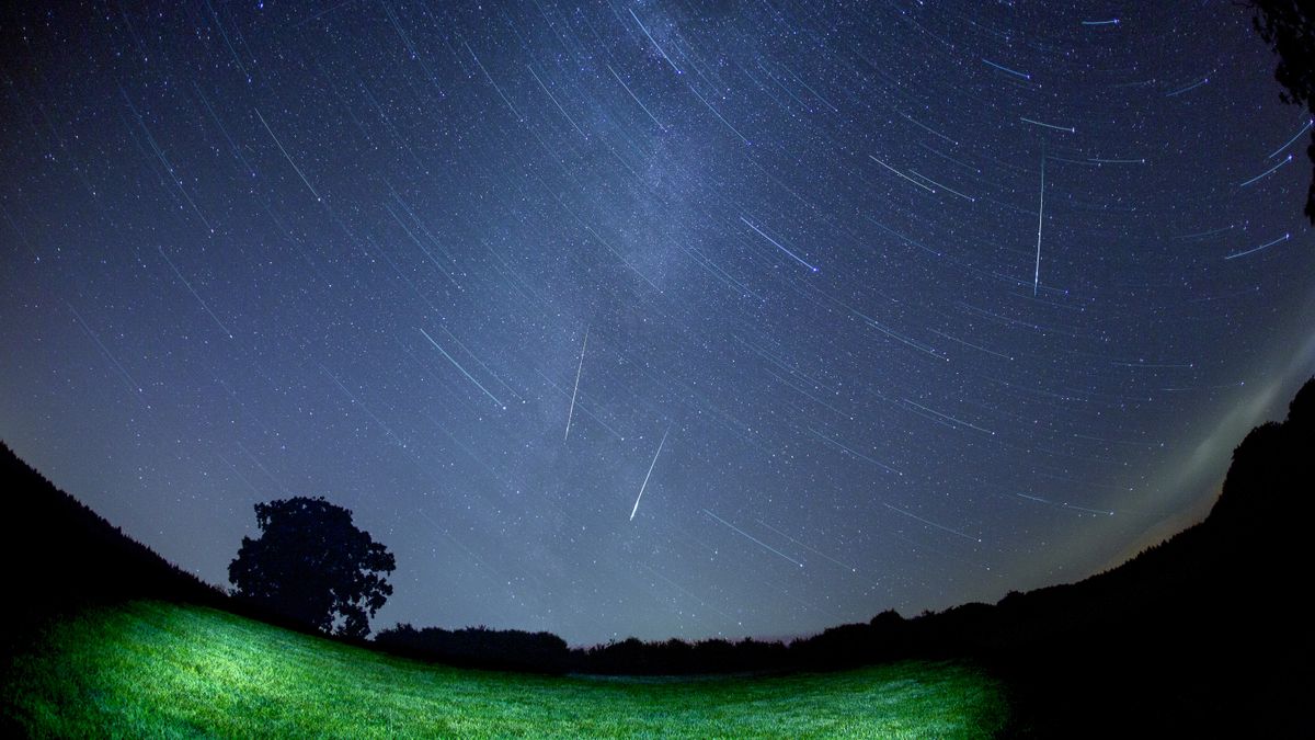 How to photograph the stunning Perseid meteor shower | Digital Camera World