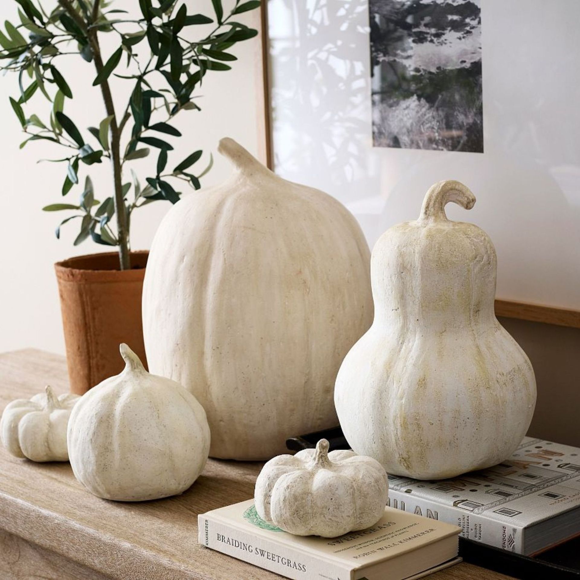 10 creative ways to decorate with pumpkins to create the perfect ...