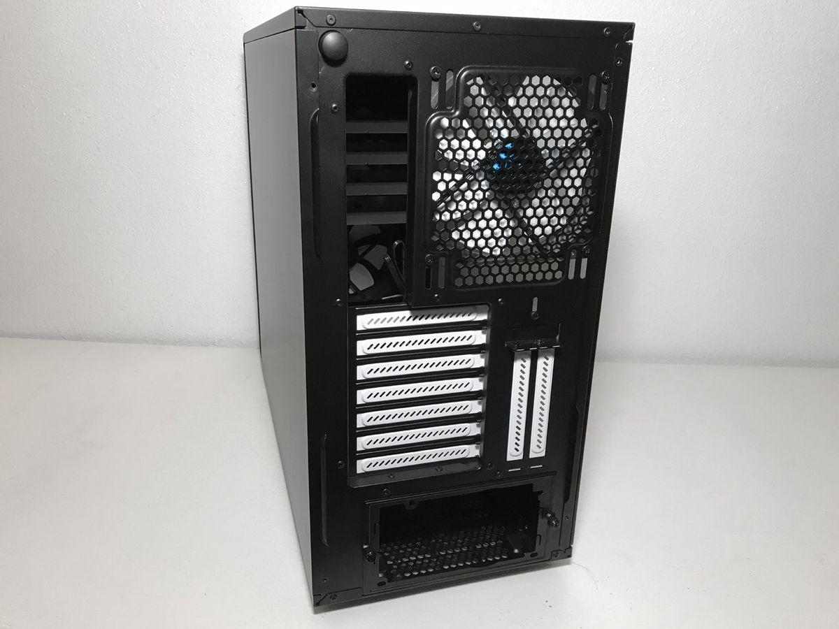 Fractal Design Define R6 Tempered Glass Edition Review - Tom's Hardware ...