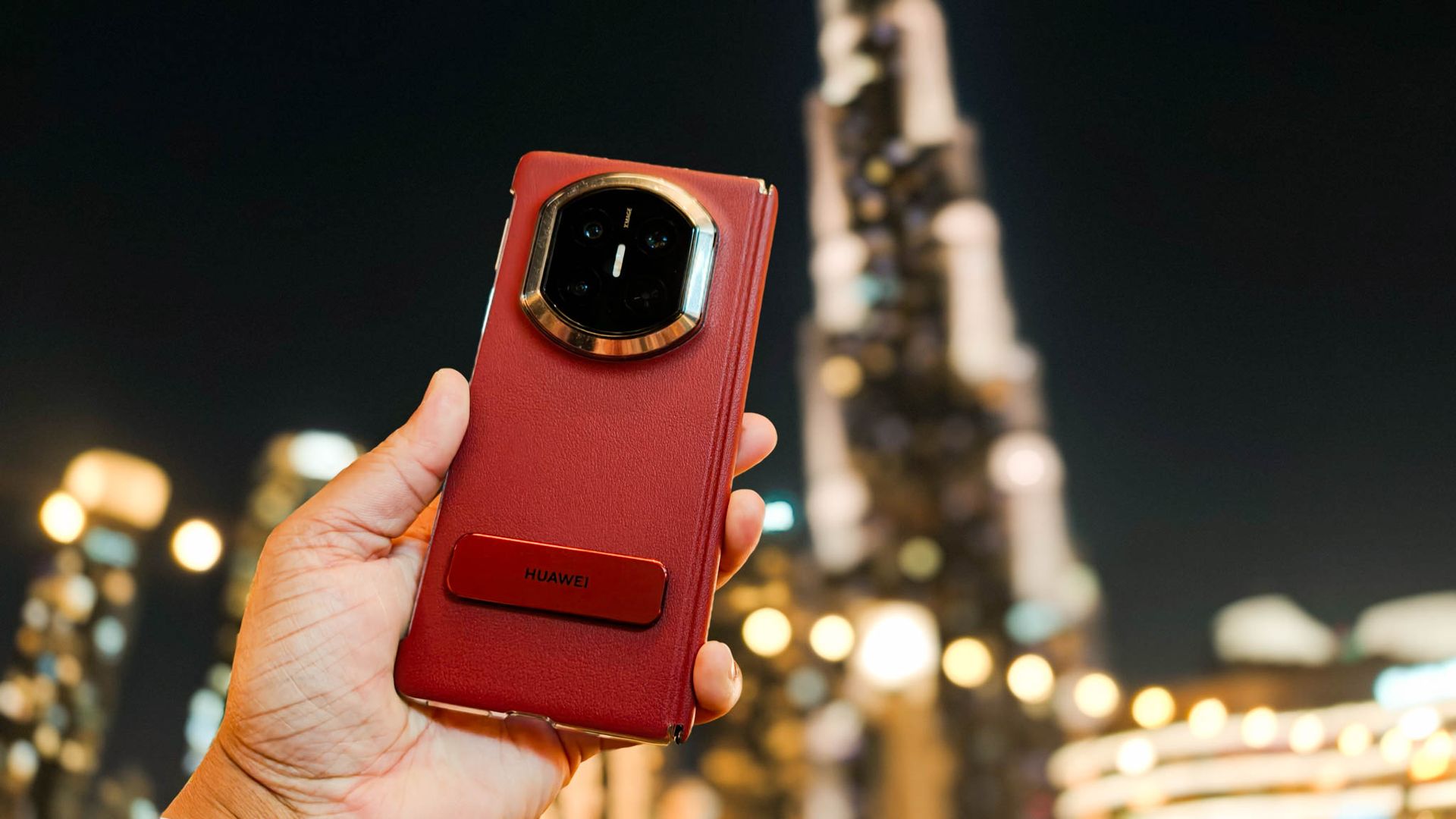 I used Huawei's Mate X7 to take photos of the world's tallest building ...