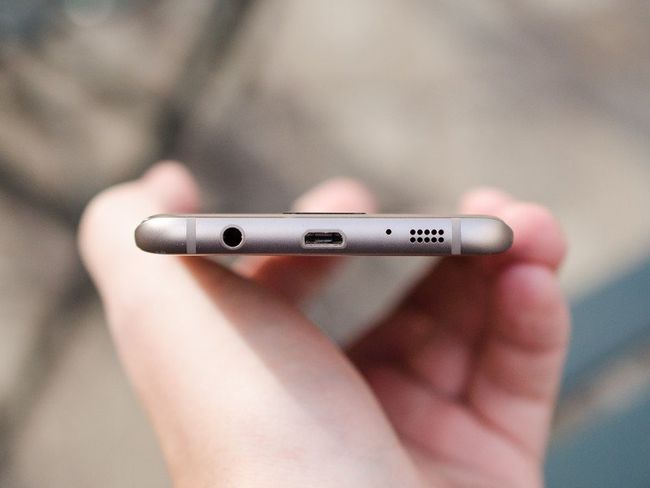 Samsung Galaxy S7 edge review: Bigger and better in almost every way ...