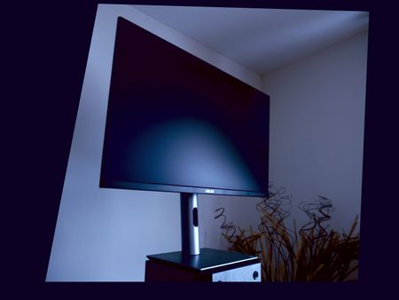 Alienware AW2723DF review: bright, bulky HDR gaming monitor goes hard ...