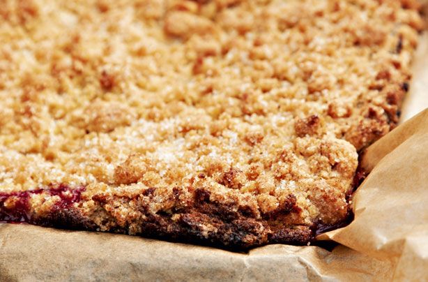 Plum crumble cake | Baking Recipes | GoodTo