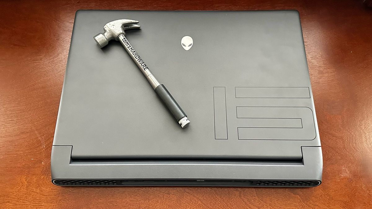 Alienware m15 R7 Review: Solid Gaming, Leading Endurance | Tom's Hardware