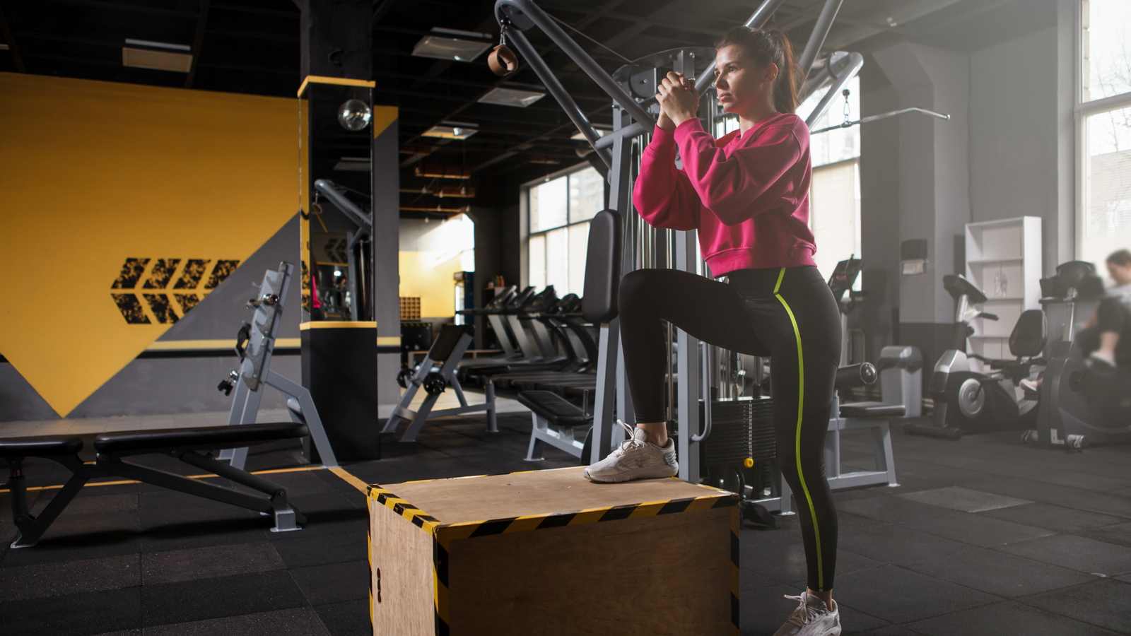 Fitness expert recommends 5 best squat alternatives for bad knees | T3