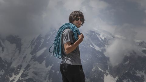 Rock climbing gear list: a guide to the 12 essentials | Advnture