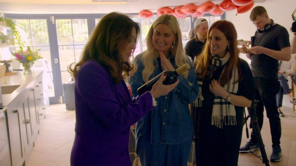 Why I Think Adding Lisa Vanderpump Made Gordon Ramsay's Food Stars A ...