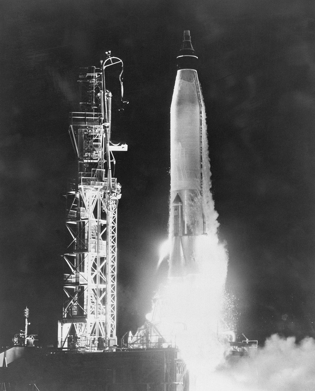 Building Project Mercury: Test Flight Photos of NASA's First Spaceship ...