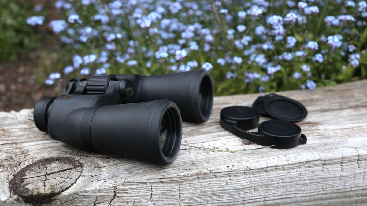Nikon 10x50 Aculon A211 binoculars review | Digital Camera World