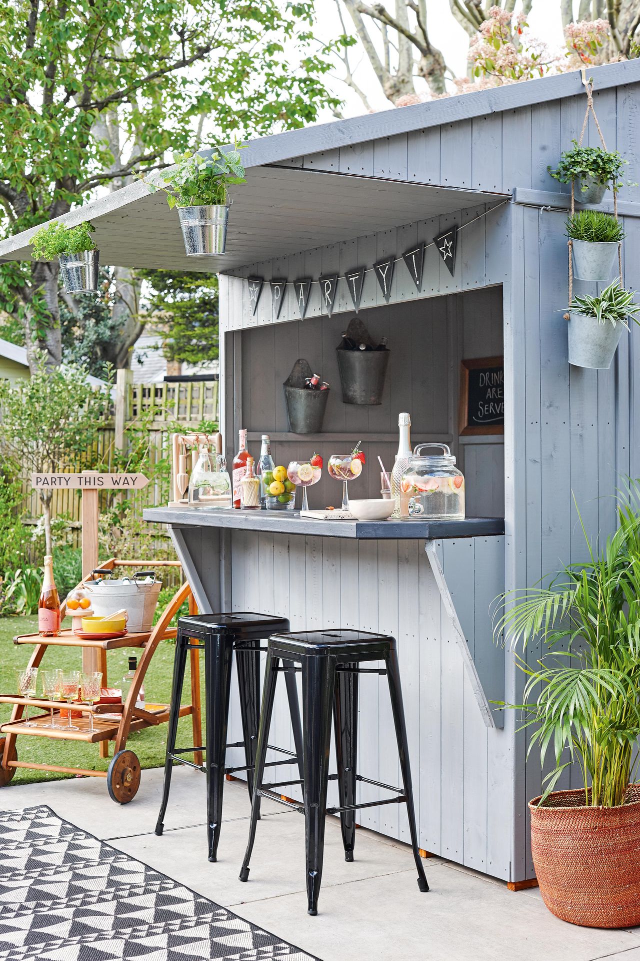 Outdoor bar ideas: 33 stylish ways to enjoy laid-back drinks alfresco ...
