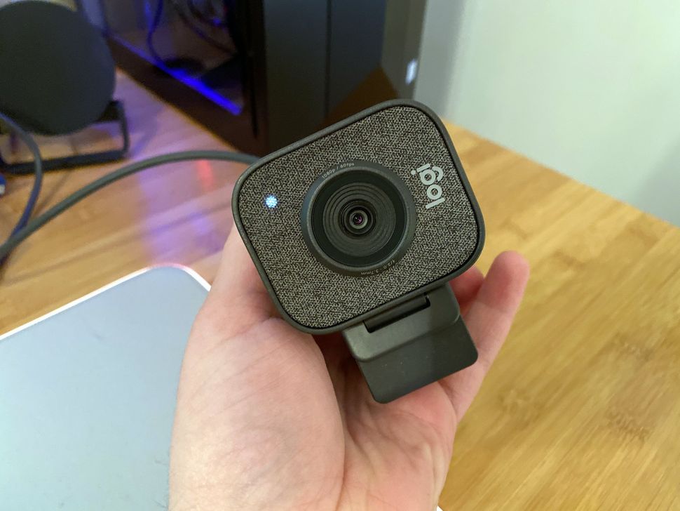 Logitech StreamCam review: Thoughtful features make this a great ...