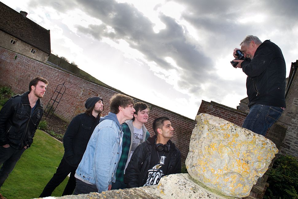 Take a great group photograph: tips for posing perfect people shots ...