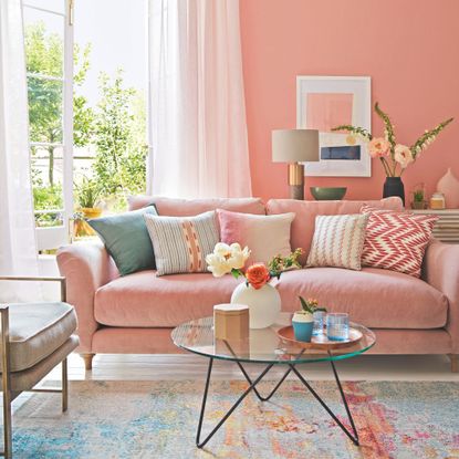 A 'Purge party' is the latest decluttering trend | Ideal Home