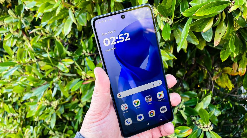 Best phone battery life in 2025: The longest lasting phones | Tom's Guide