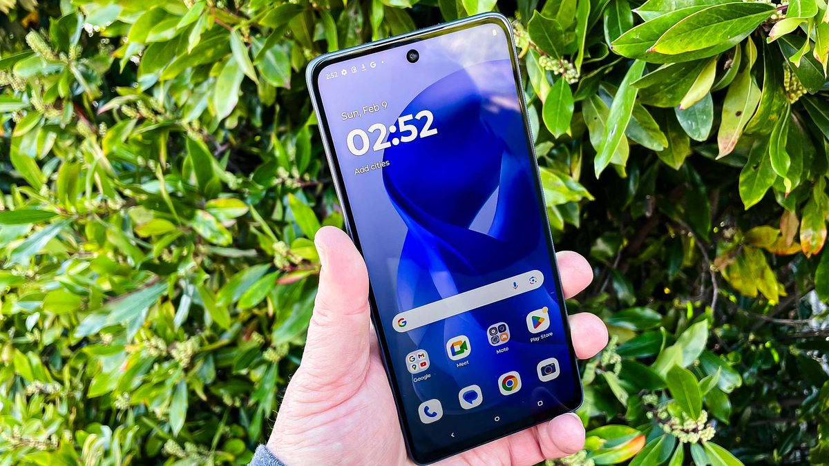 Best phone battery life in 2025: The longest lasting phones | Tom's Guide