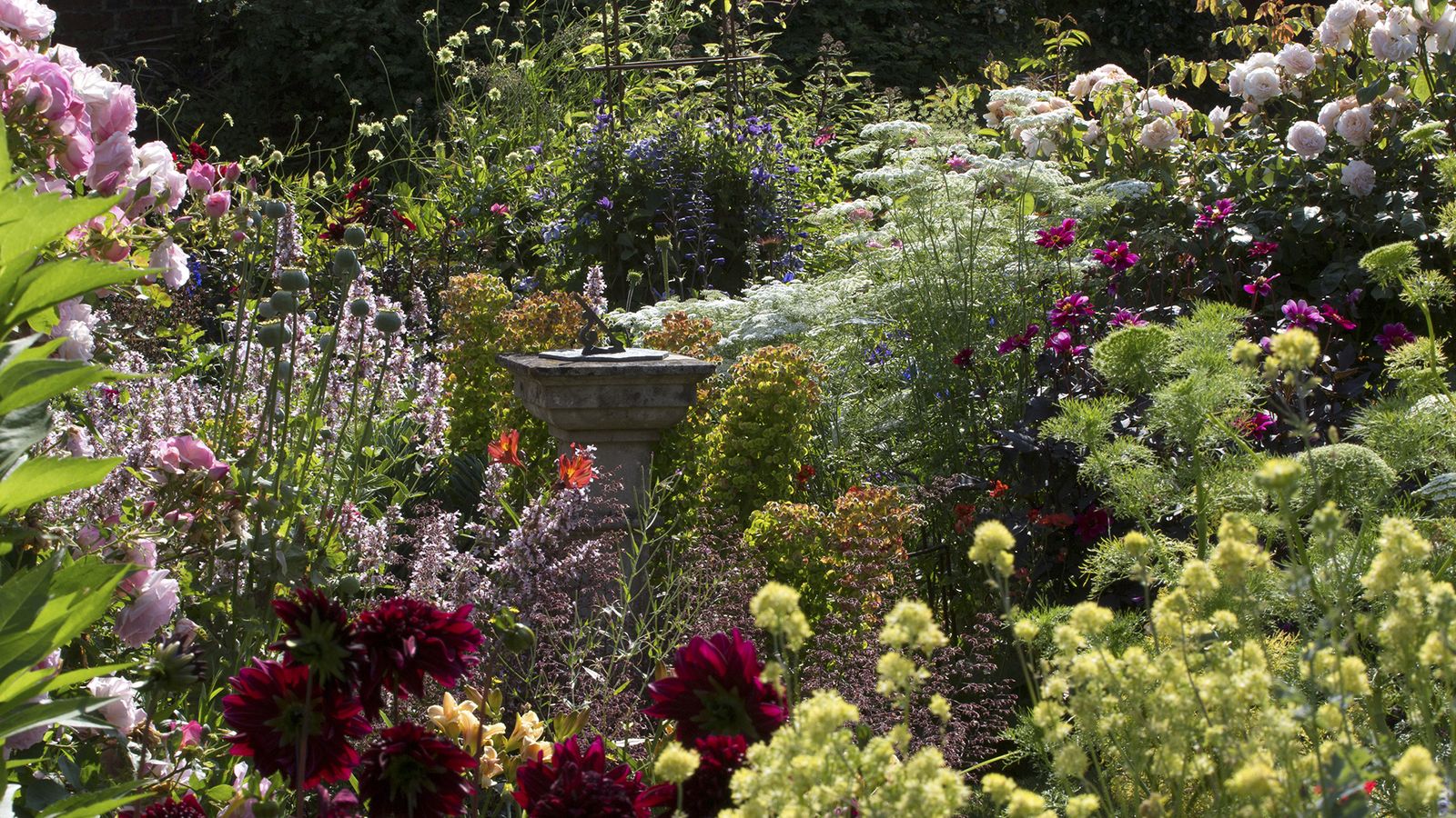 How to plan a cottage garden – from layout to picking plants | Homes ...