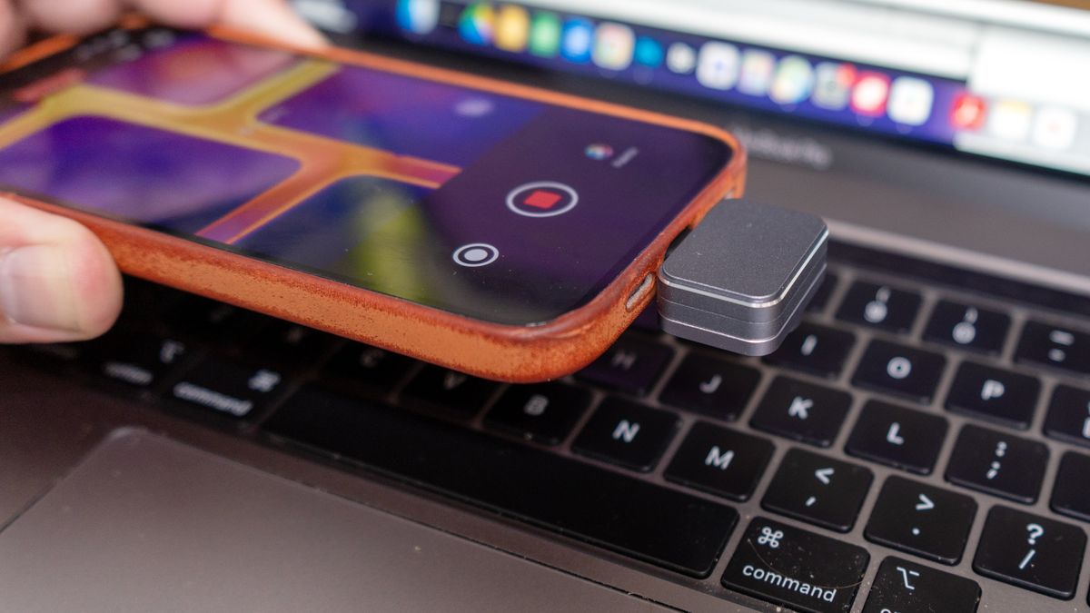 I turned my smartphone into a thermal imaging camera with the InfiRay ...