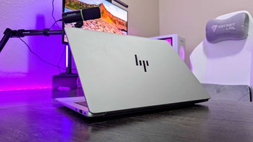 A closer look at HP's groundbreaking privacy Sure View technology in ...