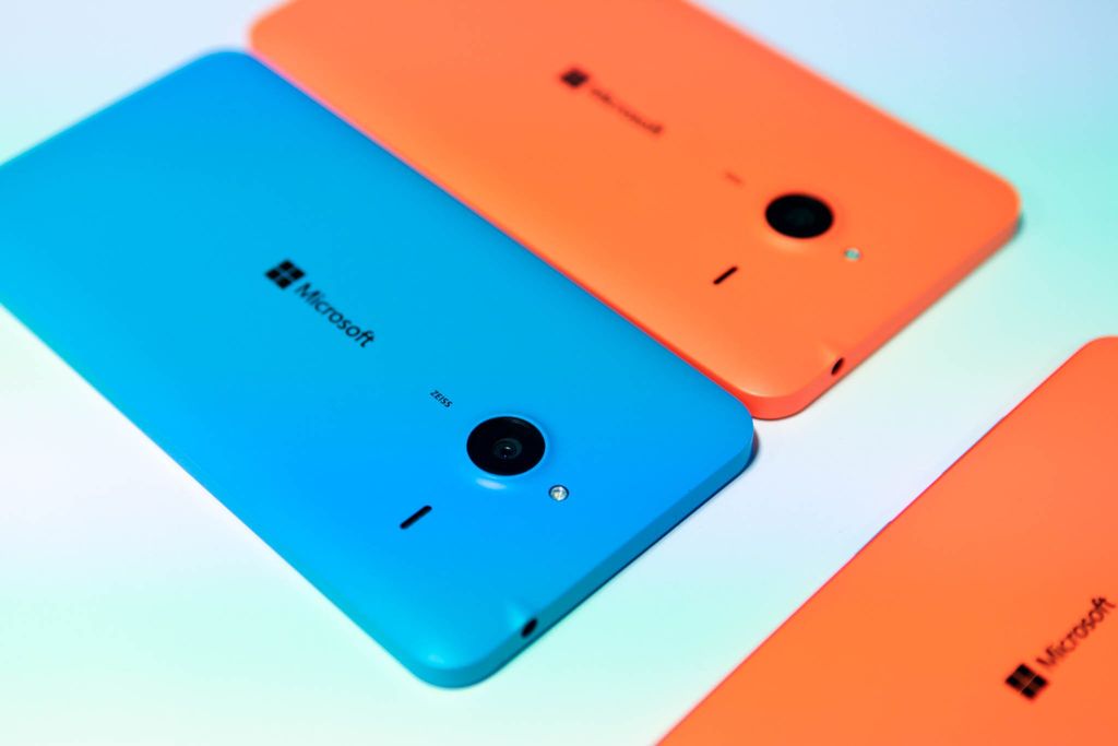 Matte vs. Glossy: The Lumia 640 and 640 XL colors | Windows Central