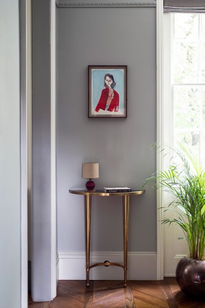Inside this Victorian villa apartment in London that's small in stature ...