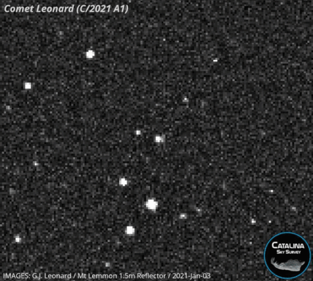 Amazing photos of Comet Leonard in the night sky | Space