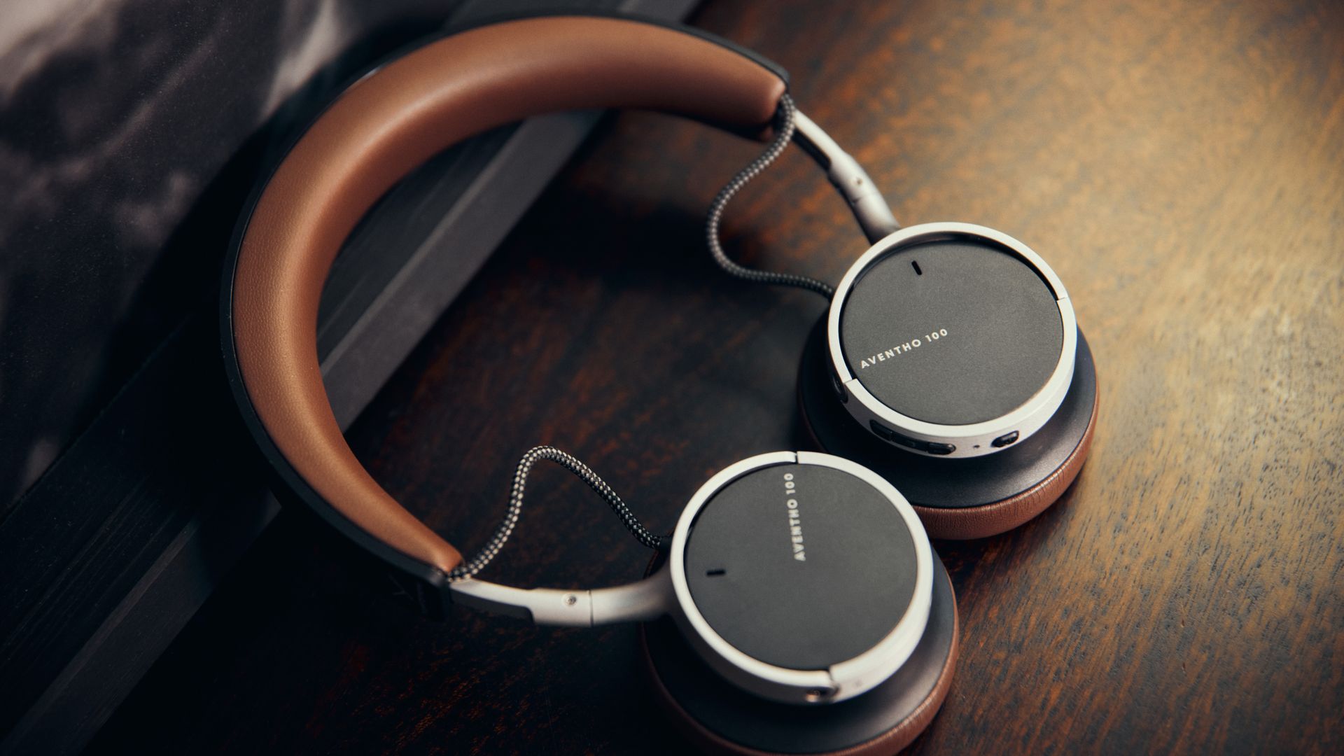 Beyerdynamic brings vintage '70s style to its mid-range noise ...