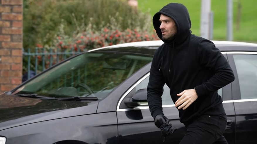 Is Kin based on a true story and are the Kinsellas based on a real ...