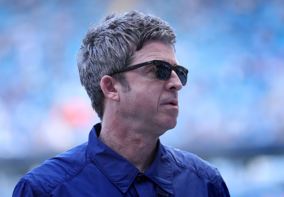 Which football team do Oasis support? | FourFourTwo