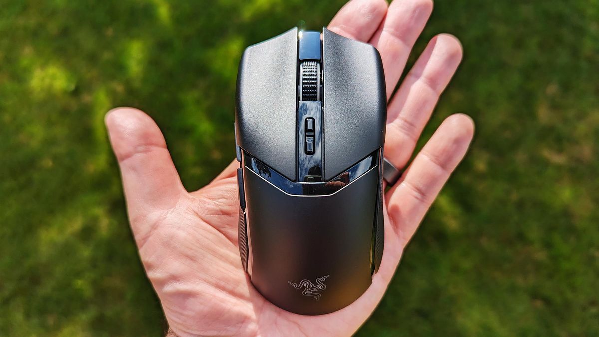 Razer Cobra Pro review: Speed, frills, and less bloat | Windows Central