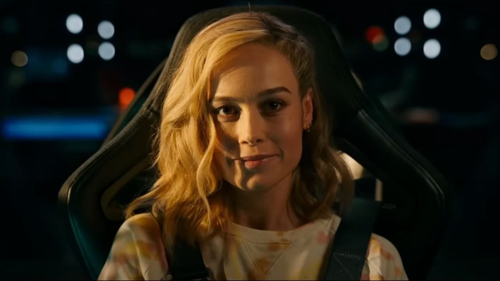 I'm Not Sure If I'm More Shocked By Brie Larson Impressively Balancing ...