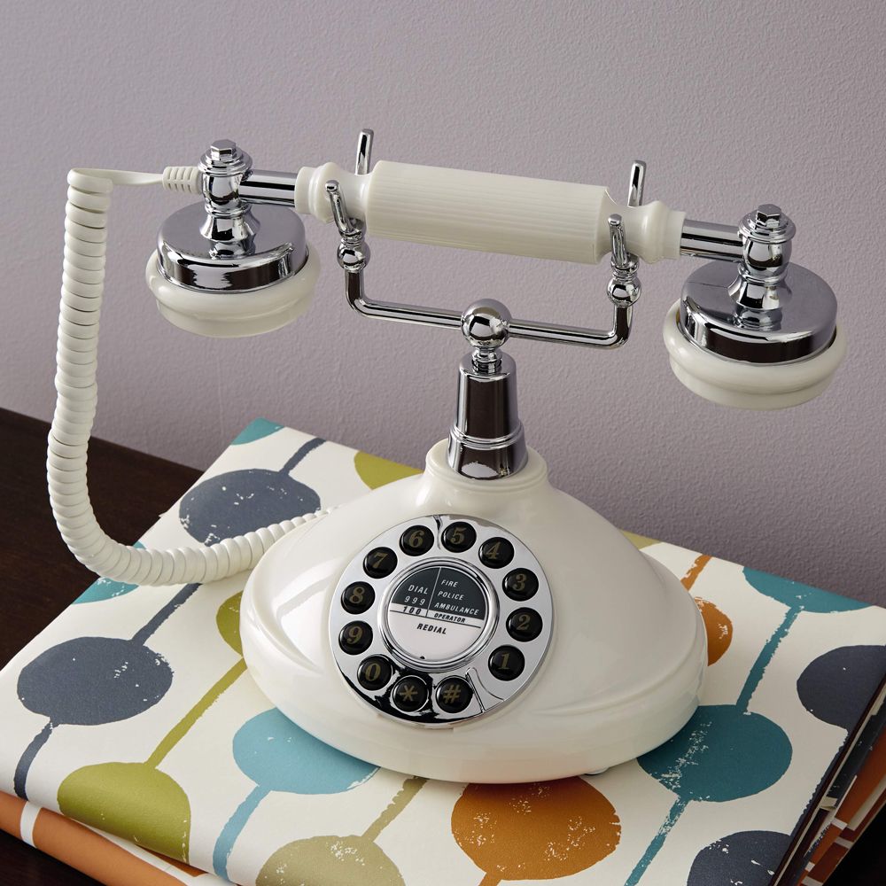 The Aldi retro phone is back in stores tomorrow, along with a Jukebox ...