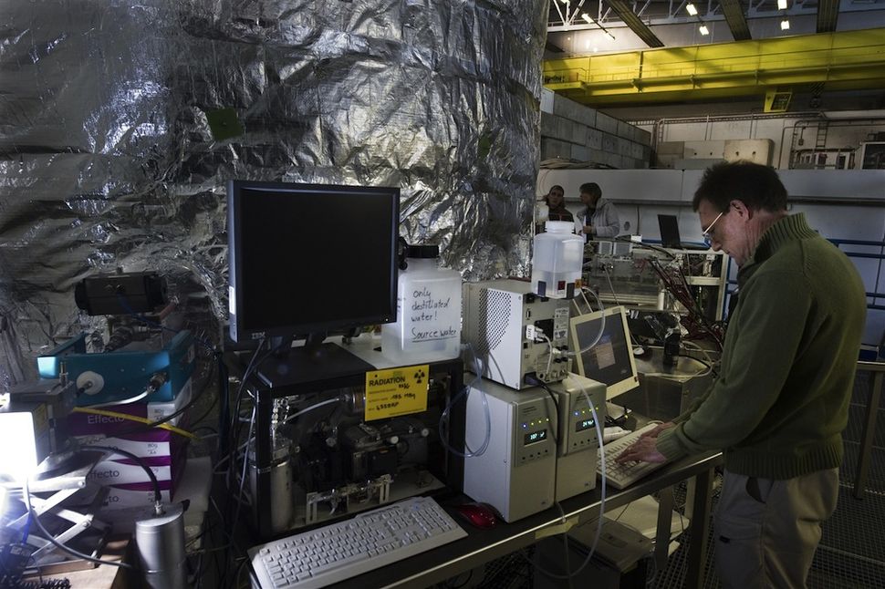 A Cloud Is Born: Images of CERN's CLOUD Chamber | Live Science