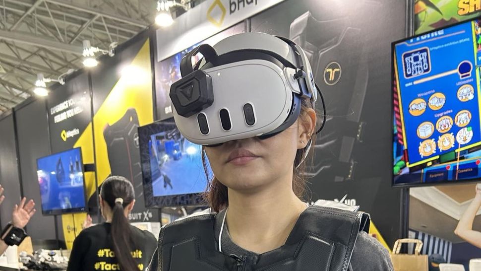 Piloting a mech in VR while wearing a bHaptics suit showed that full-body haptic immersion might ...