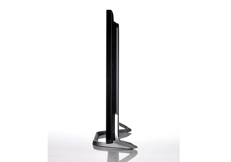 LG 42LB700V review | What Hi-Fi?